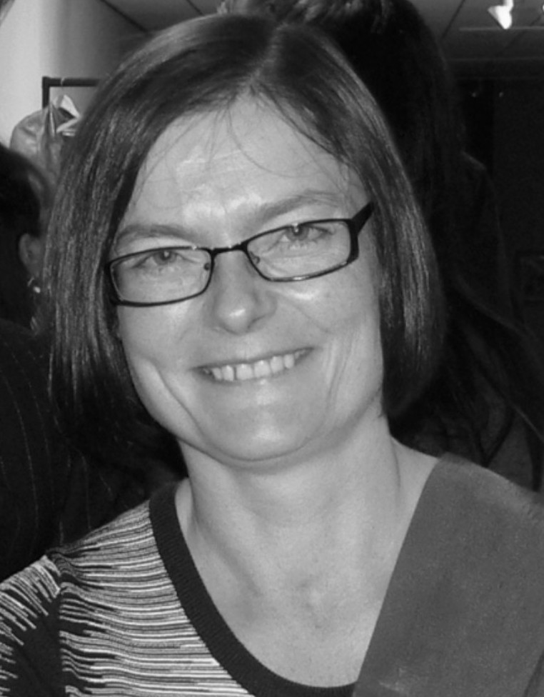 Liz Simmonds – NEW LIGHT ART